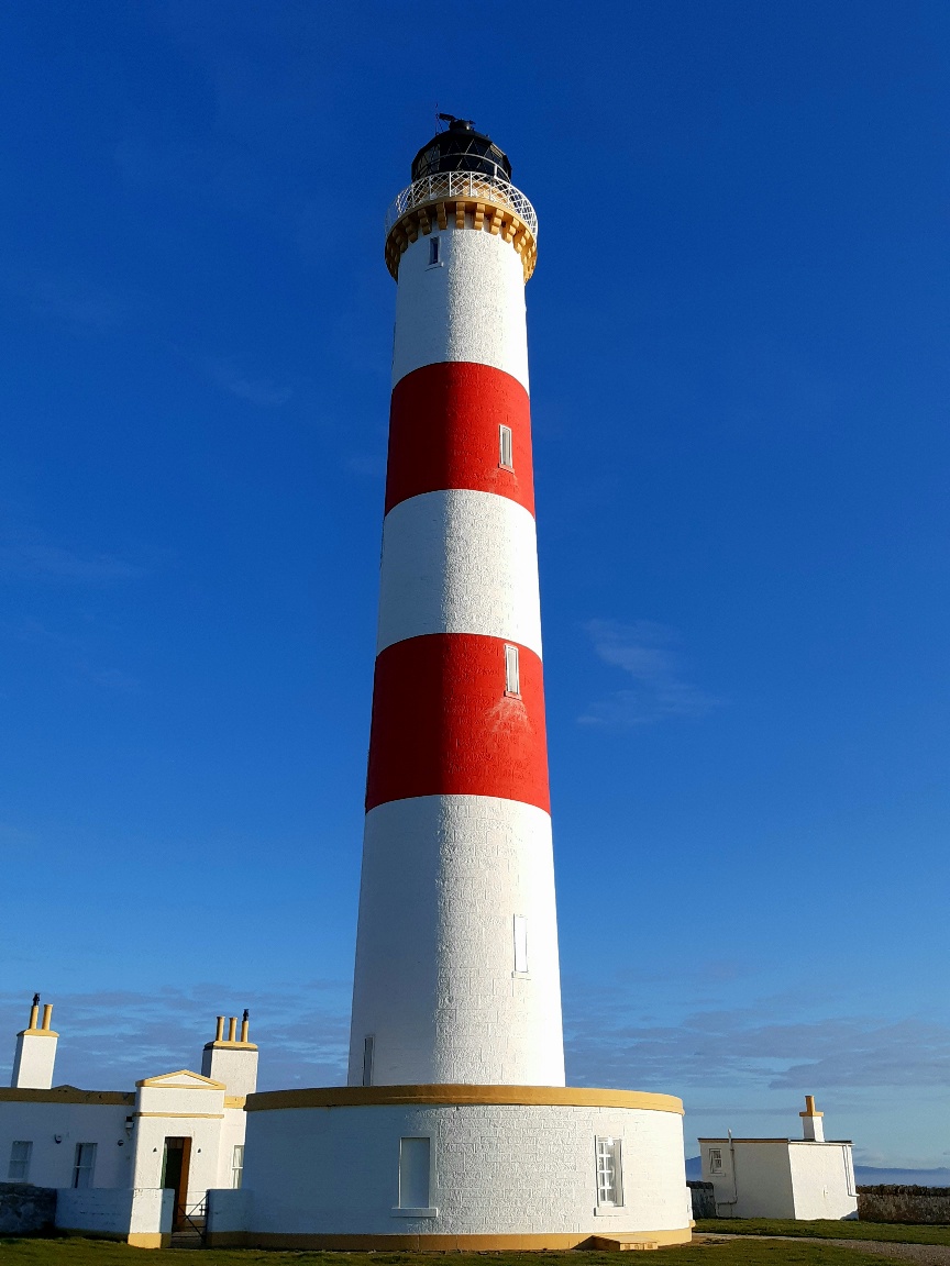Tarbat Ness Lighthouse (Taigh-solais Rubha an Tairbeirt)-Portmahomack ...